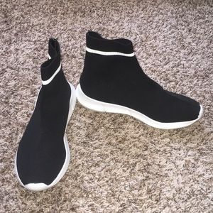 Bar III Shoes | Gal White Zipper Retro Slip On Sneaker | Poshmark